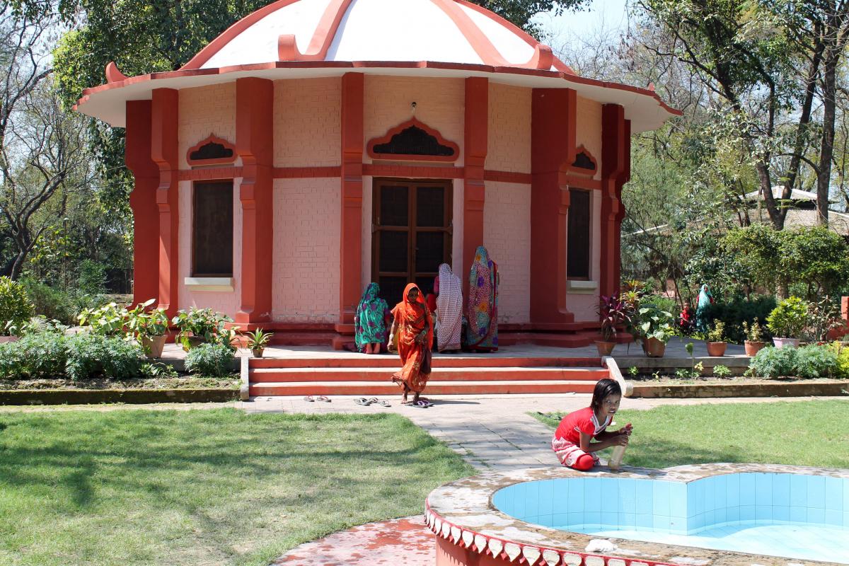 Pilgrims pray at Matridham Ashram's sacred spaces | Catholics & Cultures