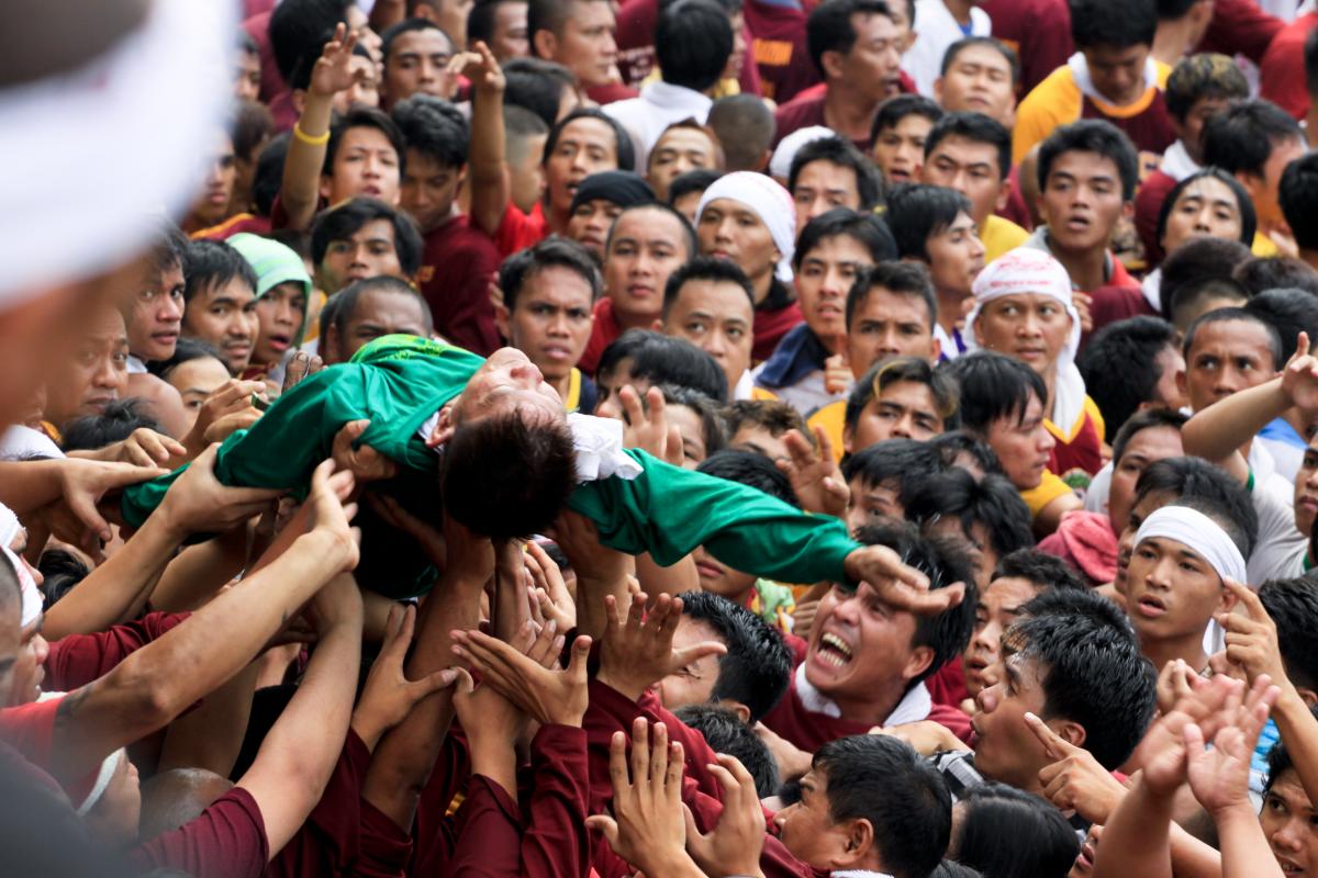 Feast of the Black Nazarene draws millions to Manila's streets ...