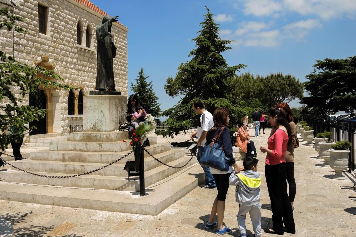 Contemporary Christians and Muslims share family values in Lebanon ...