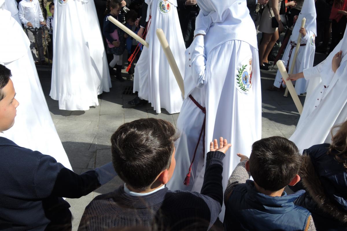 Seville's streets flooded with 60 processions throughout Holy Week ...