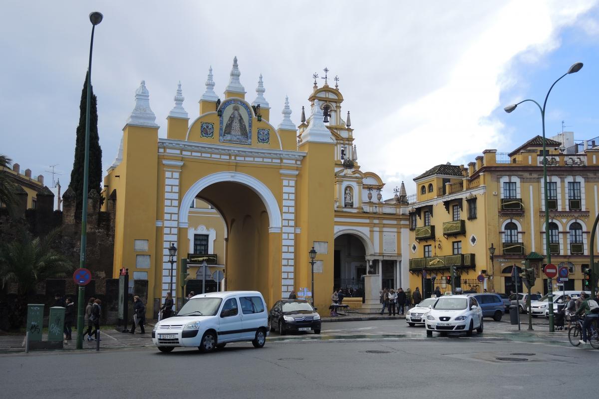 Seville's streets flooded with 60 processions throughout Holy Week ...