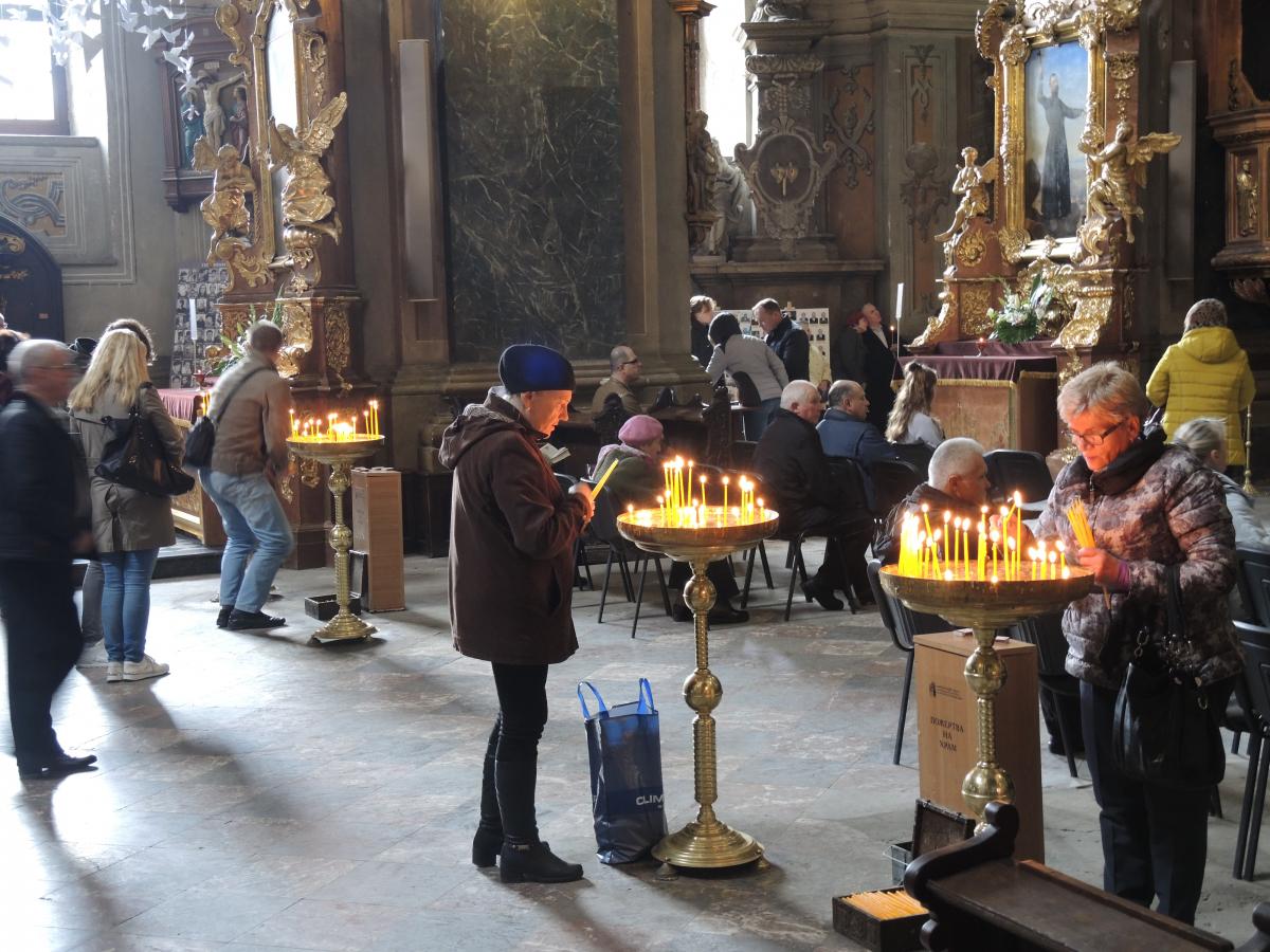 Ukrainian Greek Catholic liturgy envisions heaven on earth | Catholics ...