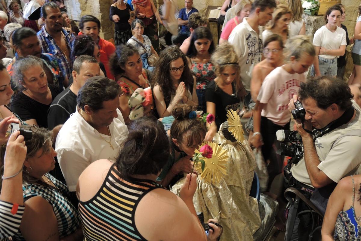Gypsy and Camarguaise Catholics in France honor women saints linking ...