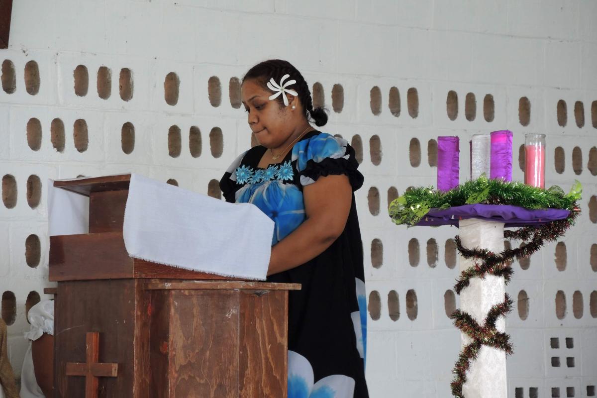 Lineage and gendered deference define traditional Chuukese family ...