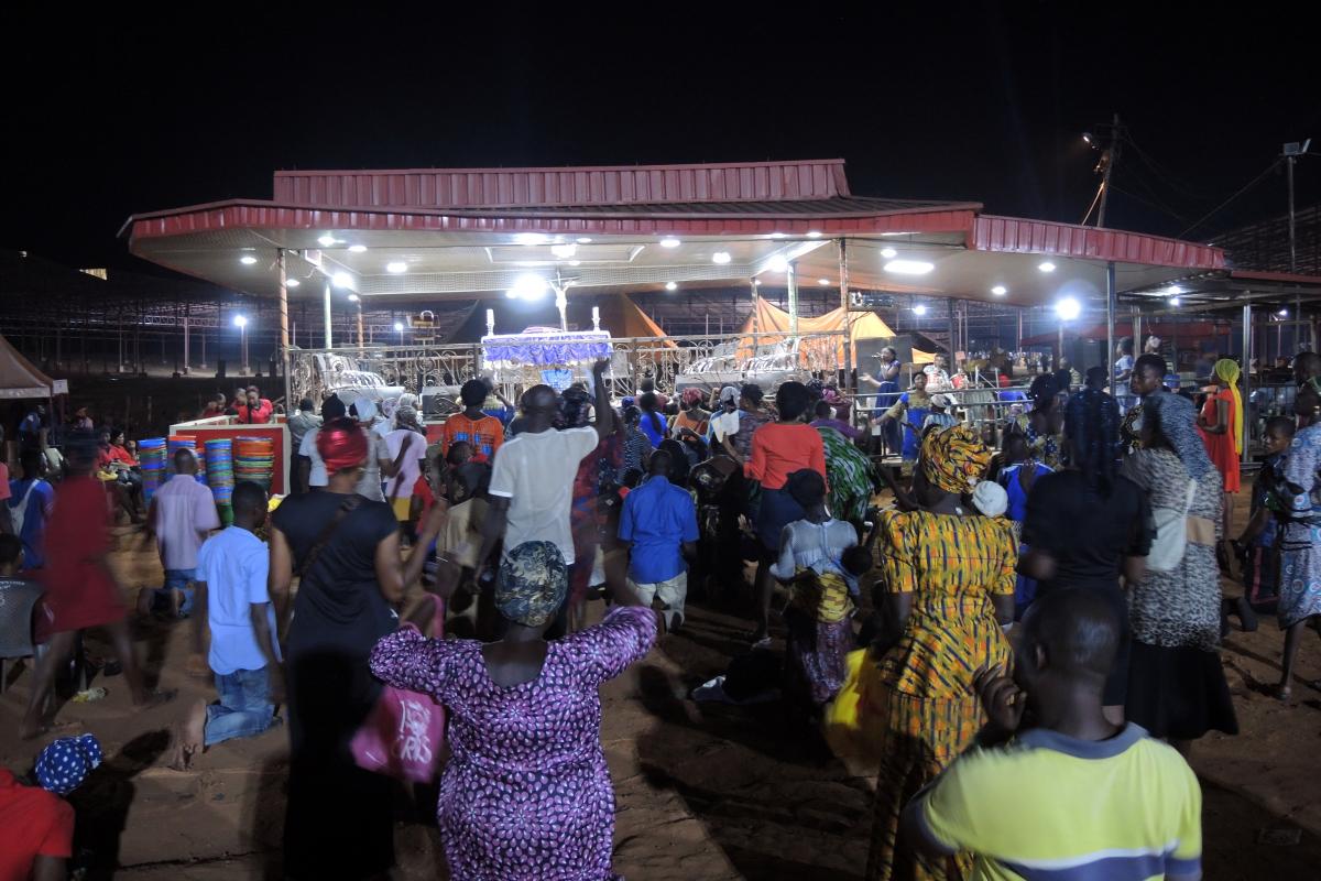 All night at Fr. Mbaka’s Adoration Ministry: A real and moving presence ...