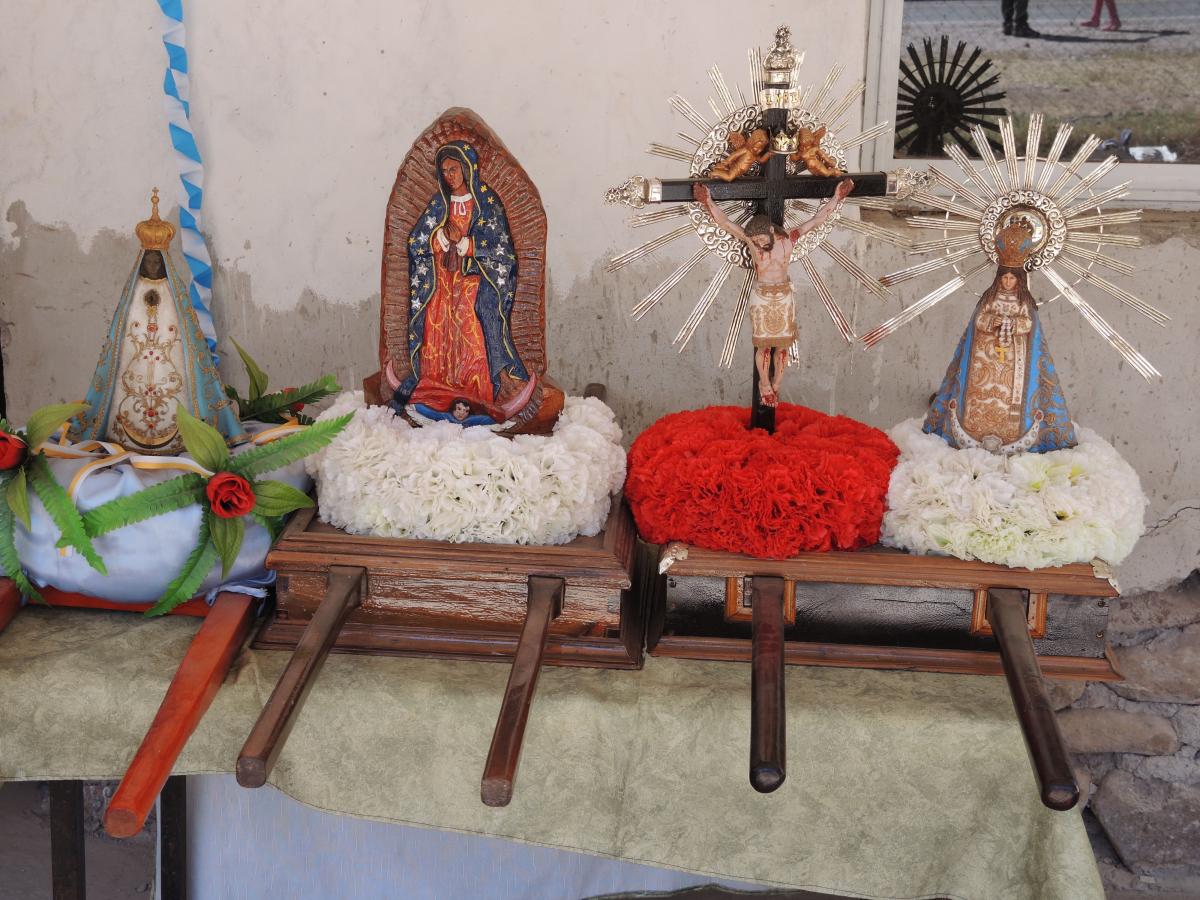 Pilgrims for the Señor y Virgen del Milagro in Argentina find community ...