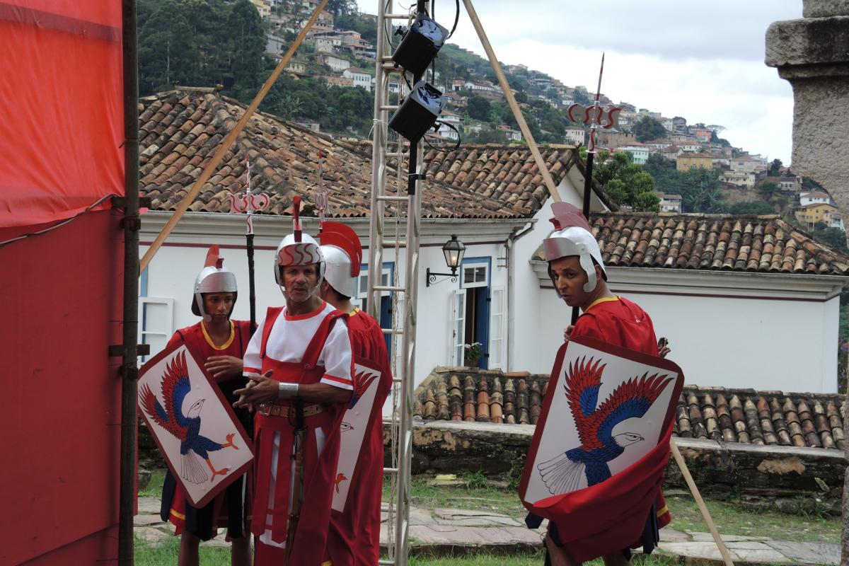 Popular Good Friday services held outdoors in Ouro Preto, Brazil ...