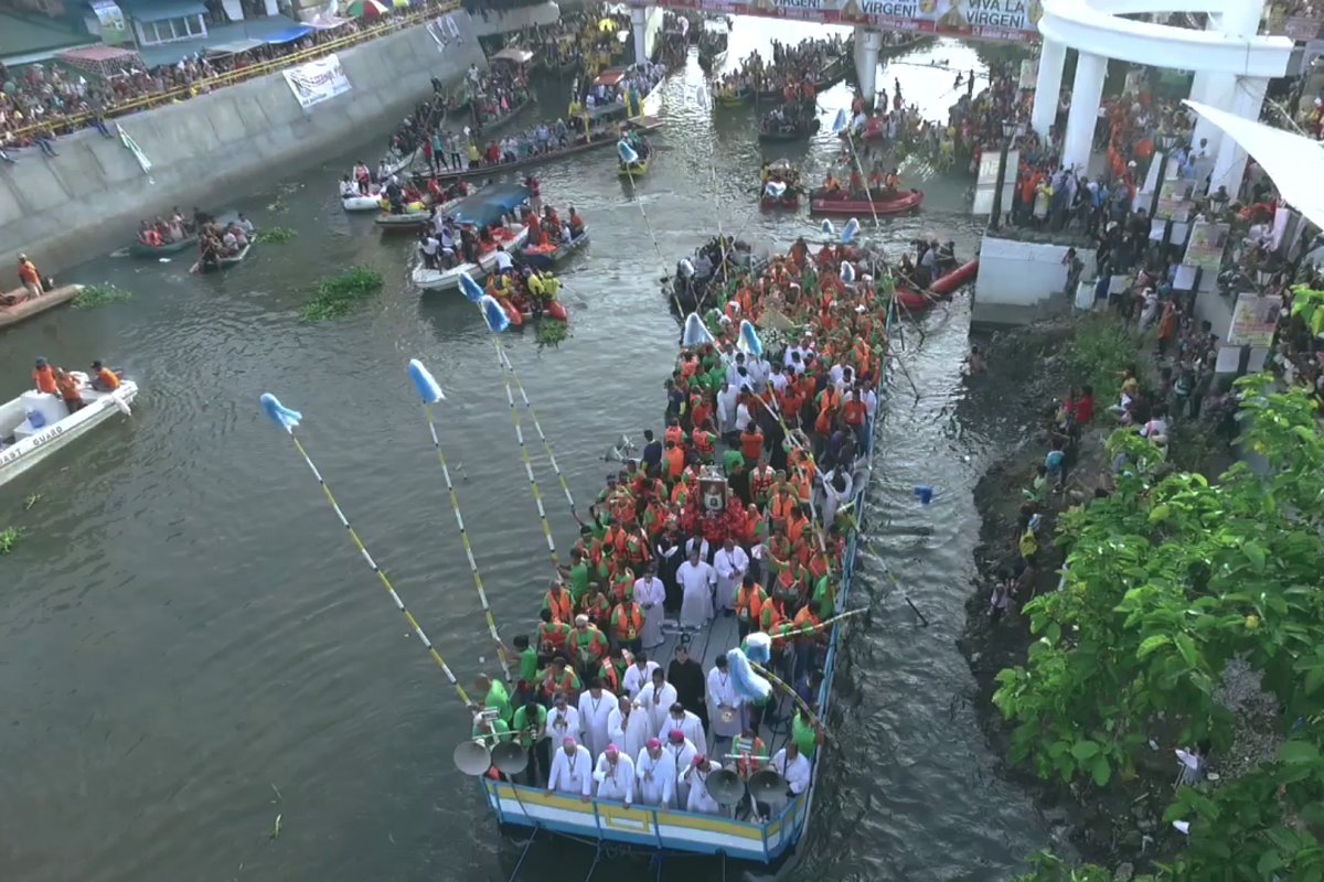 Peñafrancia Festival & Divino Rostro feature novenas and fluvial ...
