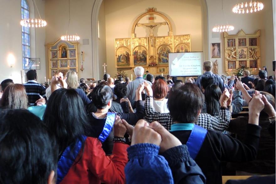 Denmark's 'hygge' worship style emphasizes simplicity and tranquility ...