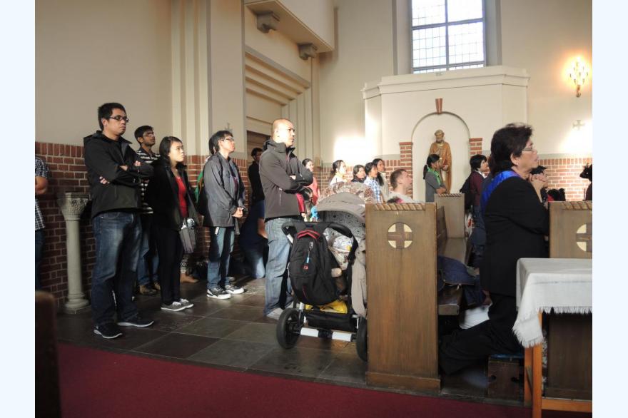 Denmark's 'hygge' worship style emphasizes simplicity and tranquility ...