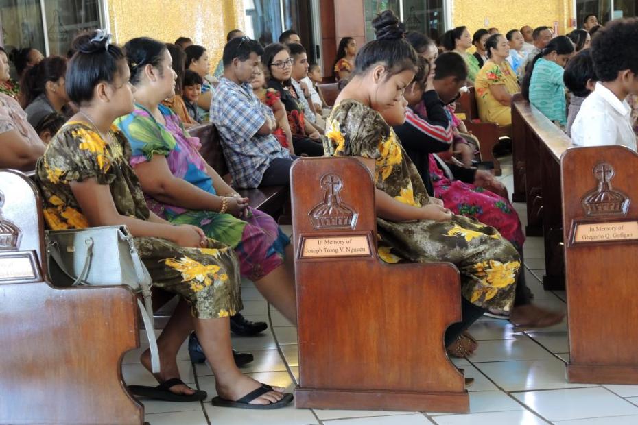 Micronesians maintain family ties despite high rates of migration ...