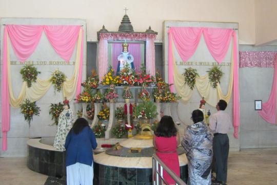 India | Catholics & Cultures